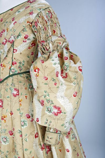 Old Rags - Day dress, 1836-40 UK, the V&A Museum