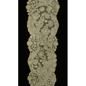 Pair of lappets | V&A Search the Collections